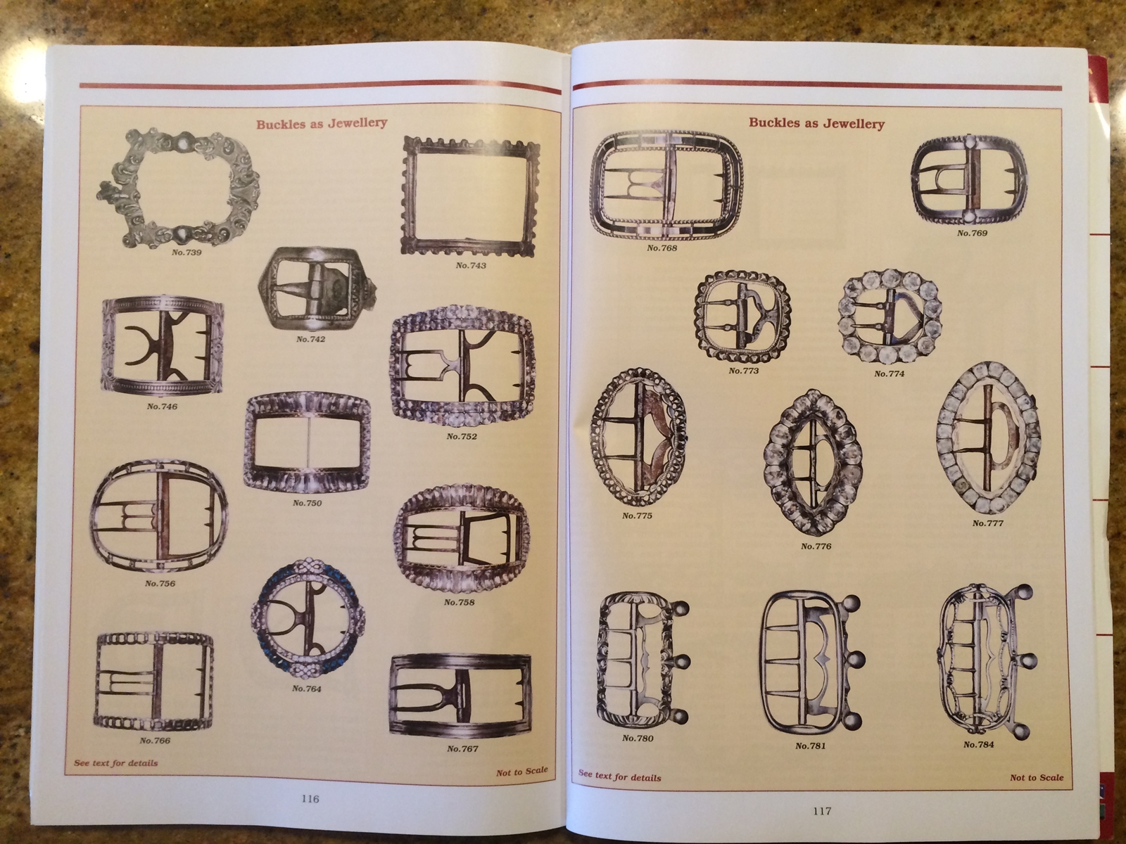 «Buckles 1250-1800» / Ross Whitehead — Исторический журнал Arkona